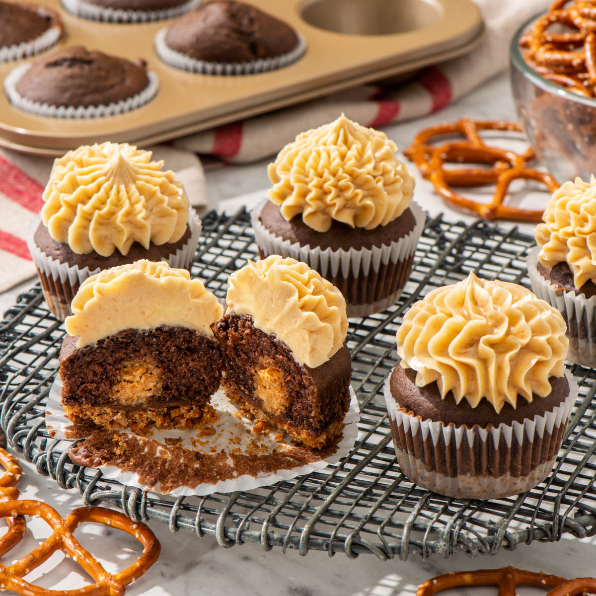 Rold Gold® Chocolate Peanut Butter Cupcakes | Tasty Rewards